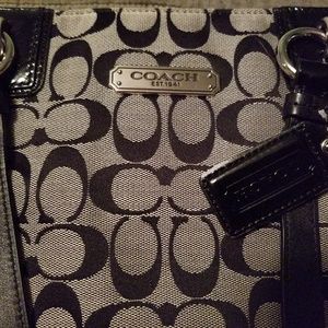 Coach | Bags | Authentic Coach Medium Shoulder Tote | Poshmark